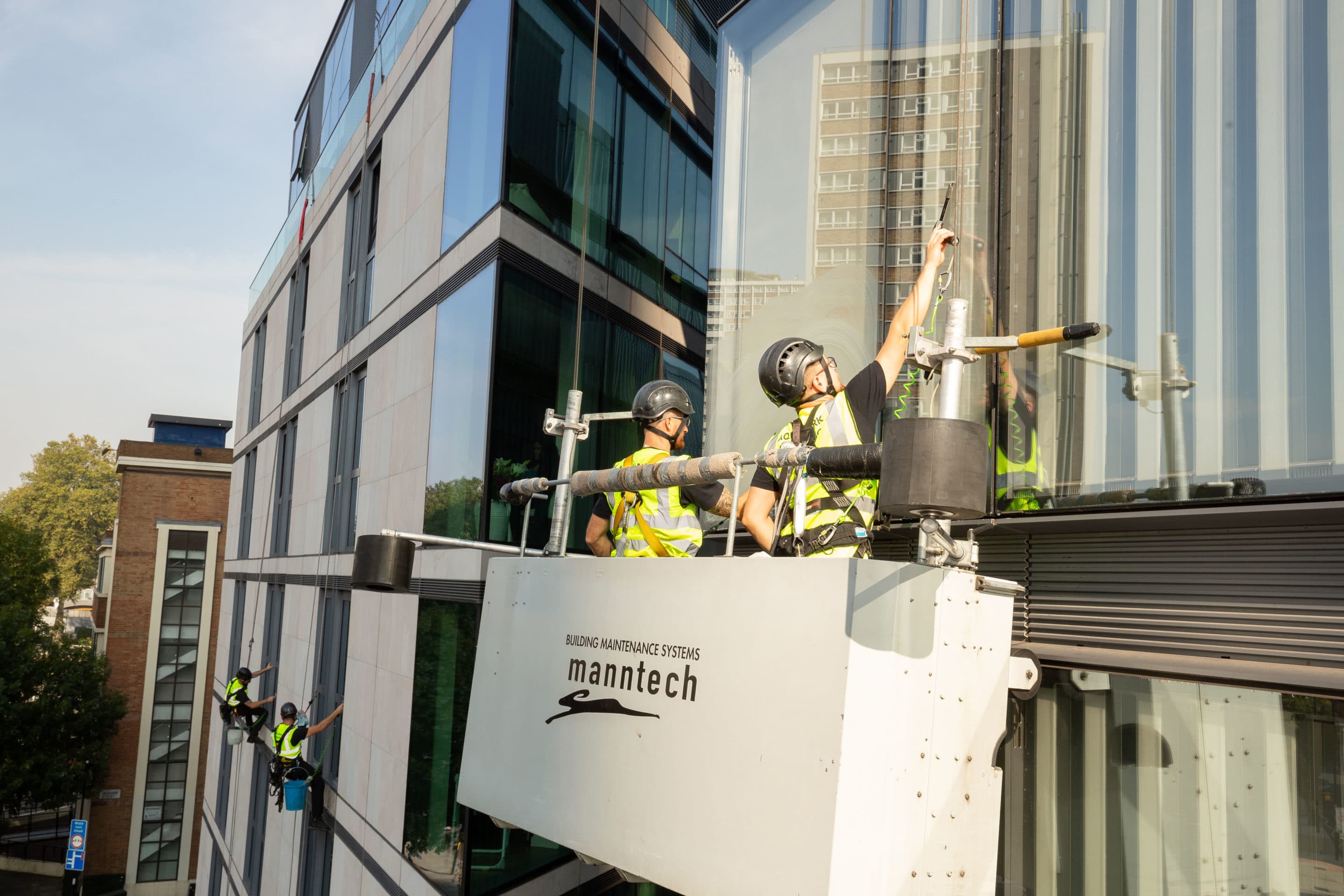 Commercial Window Cleaning in London - Aquamark Cleaning